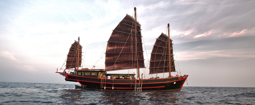 The Junk Liveaboard, Thailand - Divebooker.com
