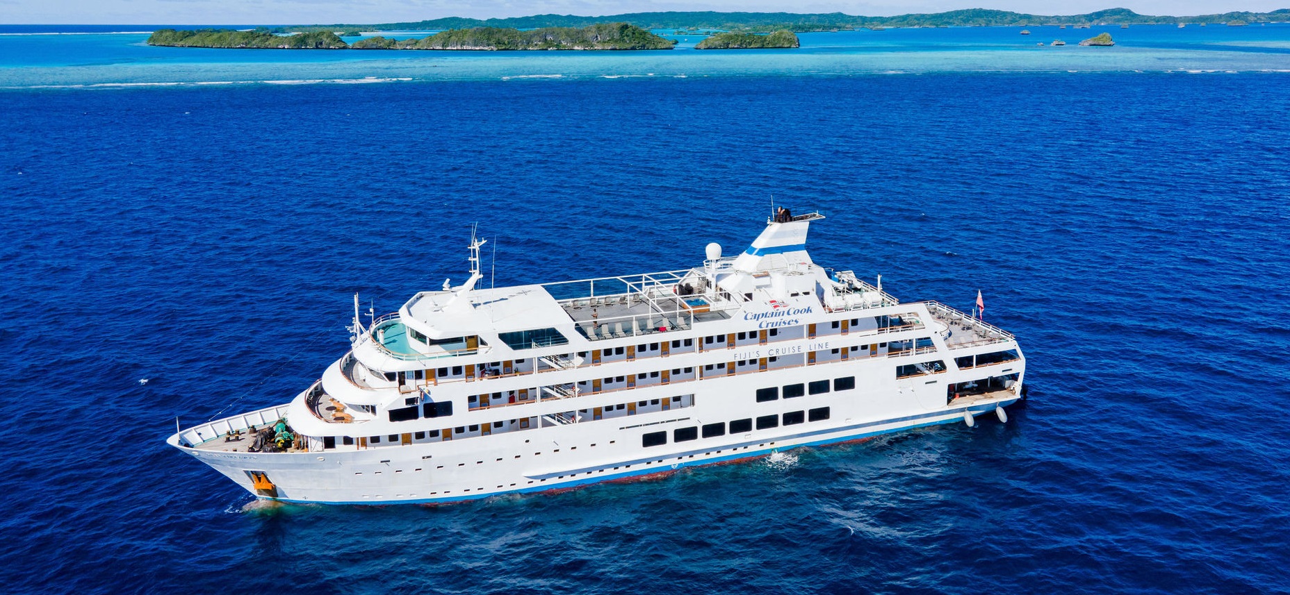 Reef Endeavour Liveaboard, Fiji - Divebooker.com